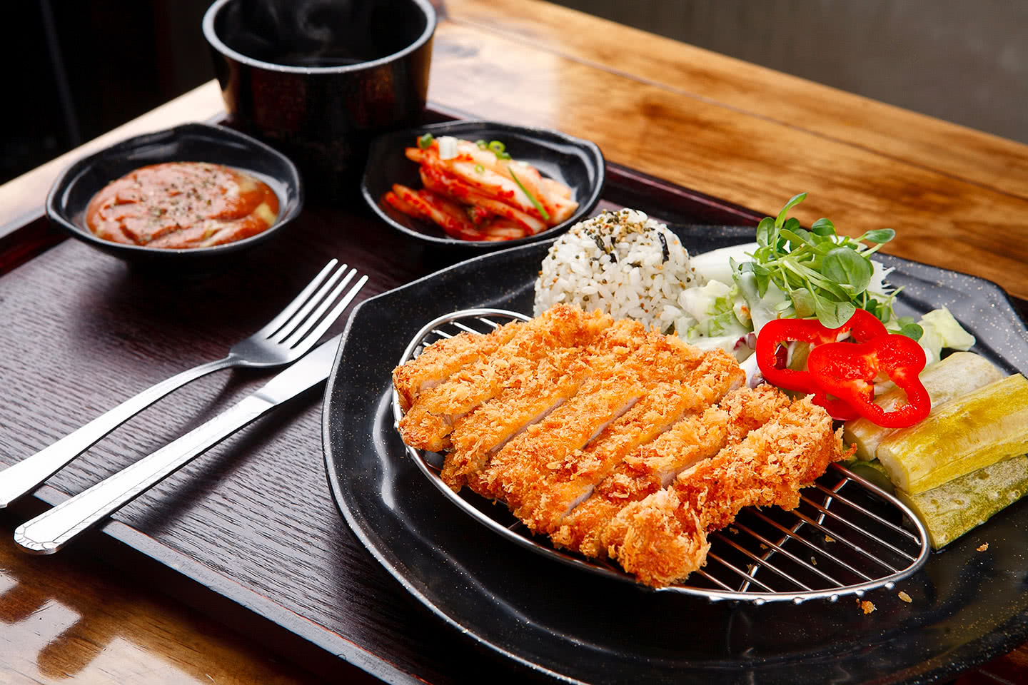 Le Tonkatsu Le Porc Pan La Japonaise Foodwiki Takeaway